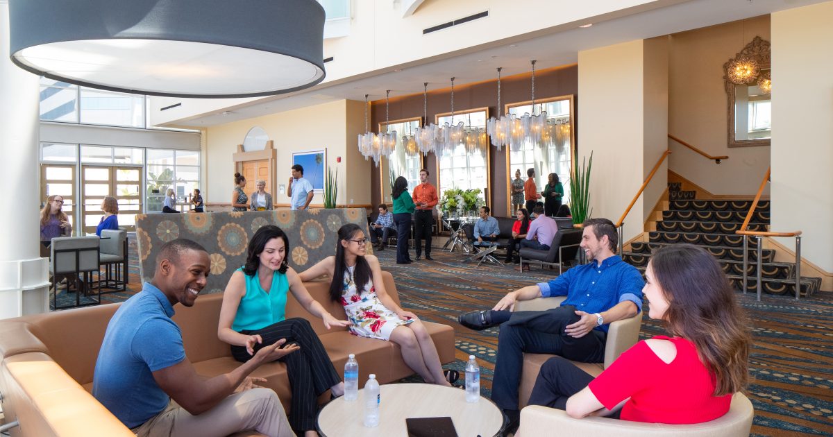 Promenade Atrium & Plaza | Long Beach Convention Center